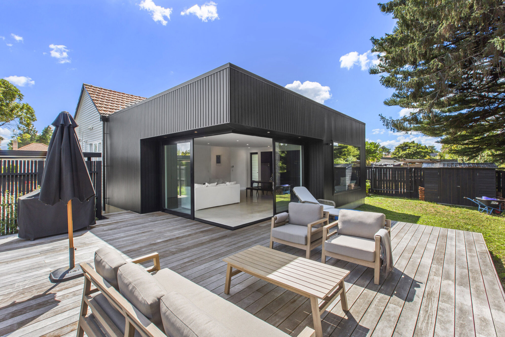 Home Makeover Hamilton | The Reno Guys Renovation Company